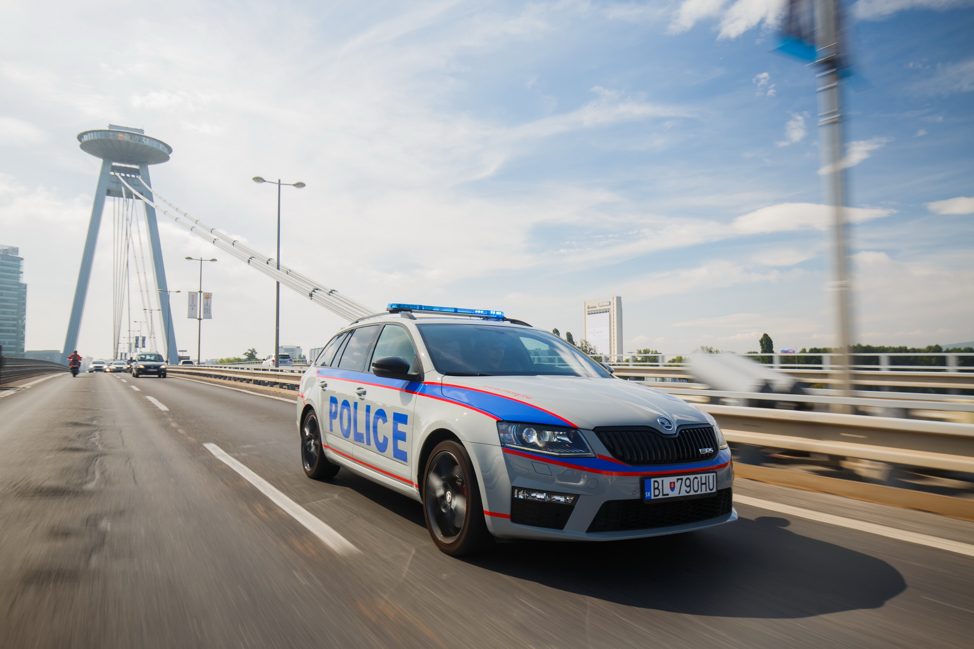 How does an intelligent police car serve citizens? - Soitron